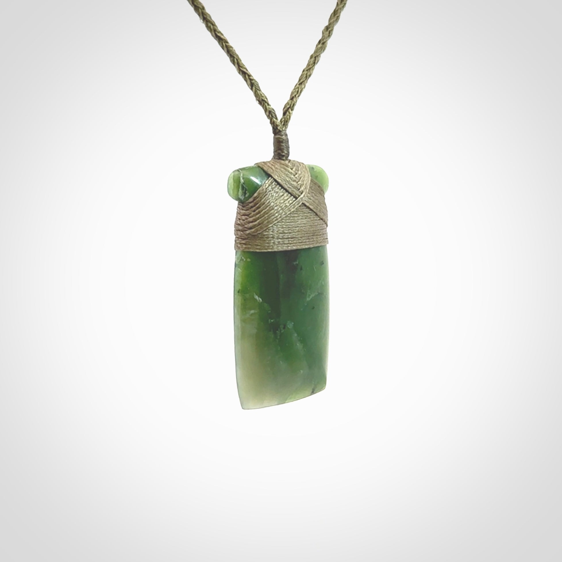 Traditional jade necklace store