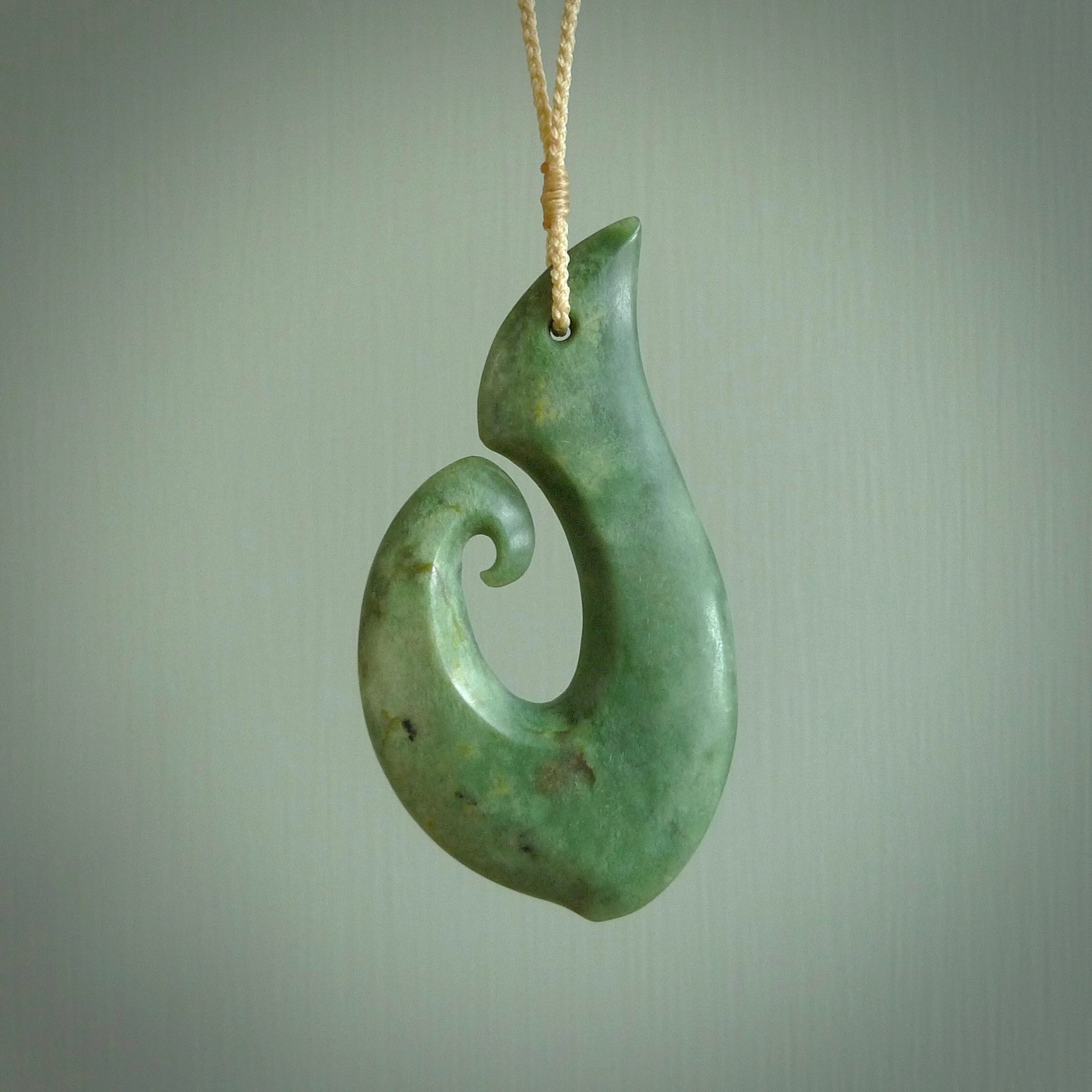 HAND CARVED NEW ZEALAND JADE KORU PENDANT. GREEN JADE KORU NECKLACE ...