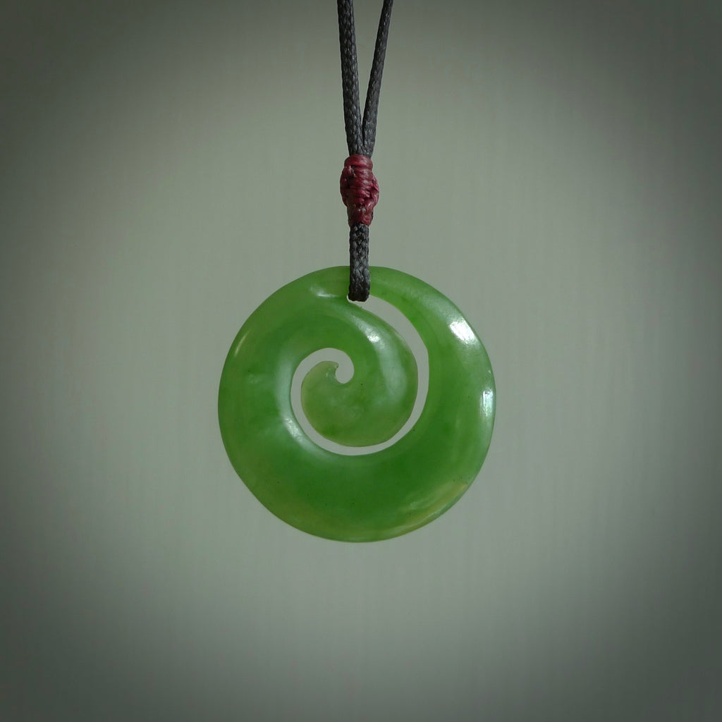 HAND CARVED NEW ZEALAND INANGA JADE KORU PENDANT ROSS CRUMP KORU ART ...