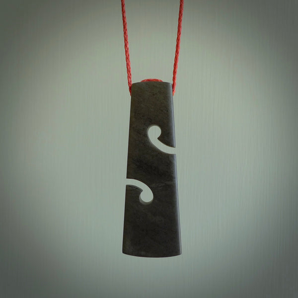 HAND CARVED NEW ZEALAND ARGILLITE TOKI PENDANT. ARGILLITE STONE TOKI ...