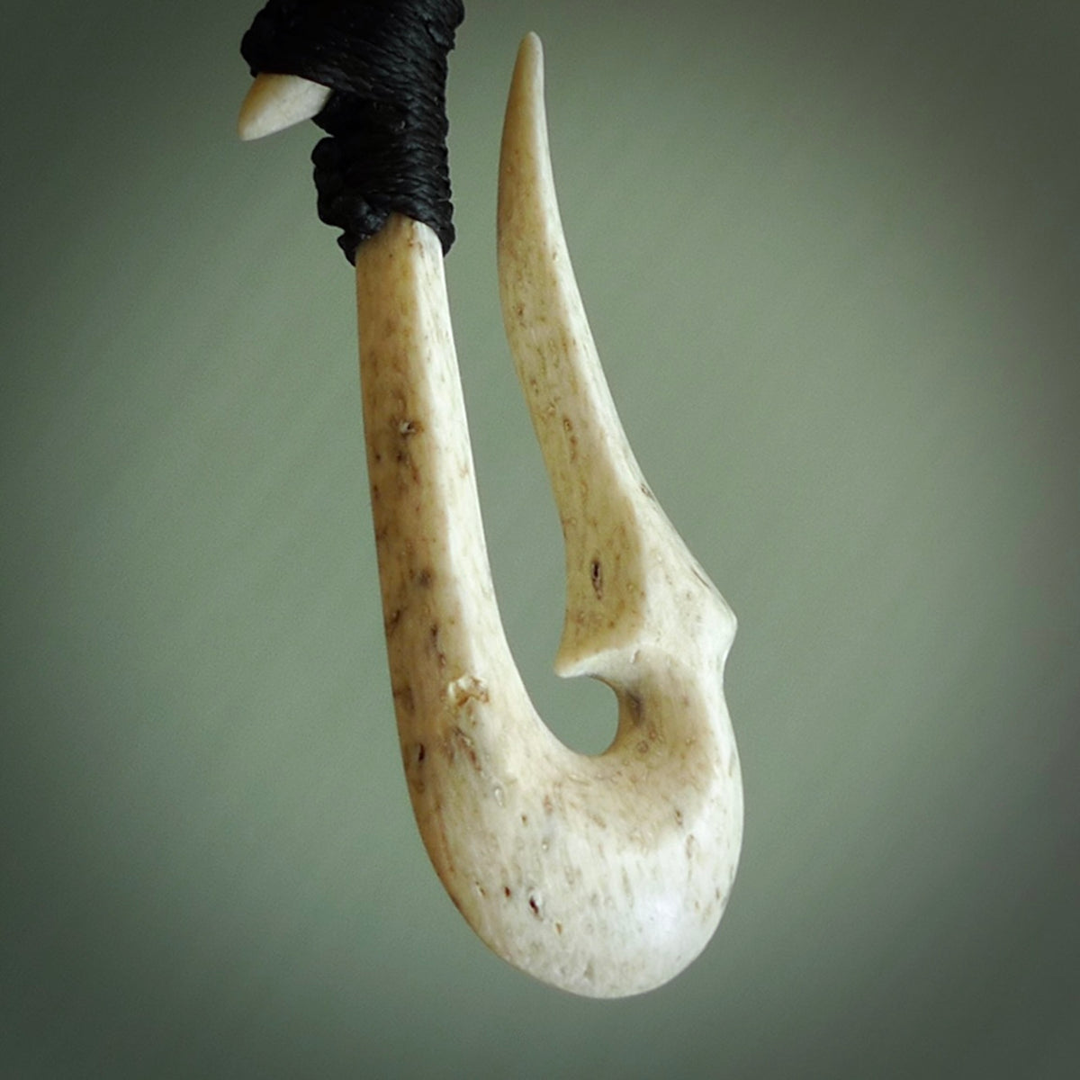 HAND CARVED BONE HOOK PENDANT. HAND MADE BONE HOOK NECKLACE. – NZ Pacific