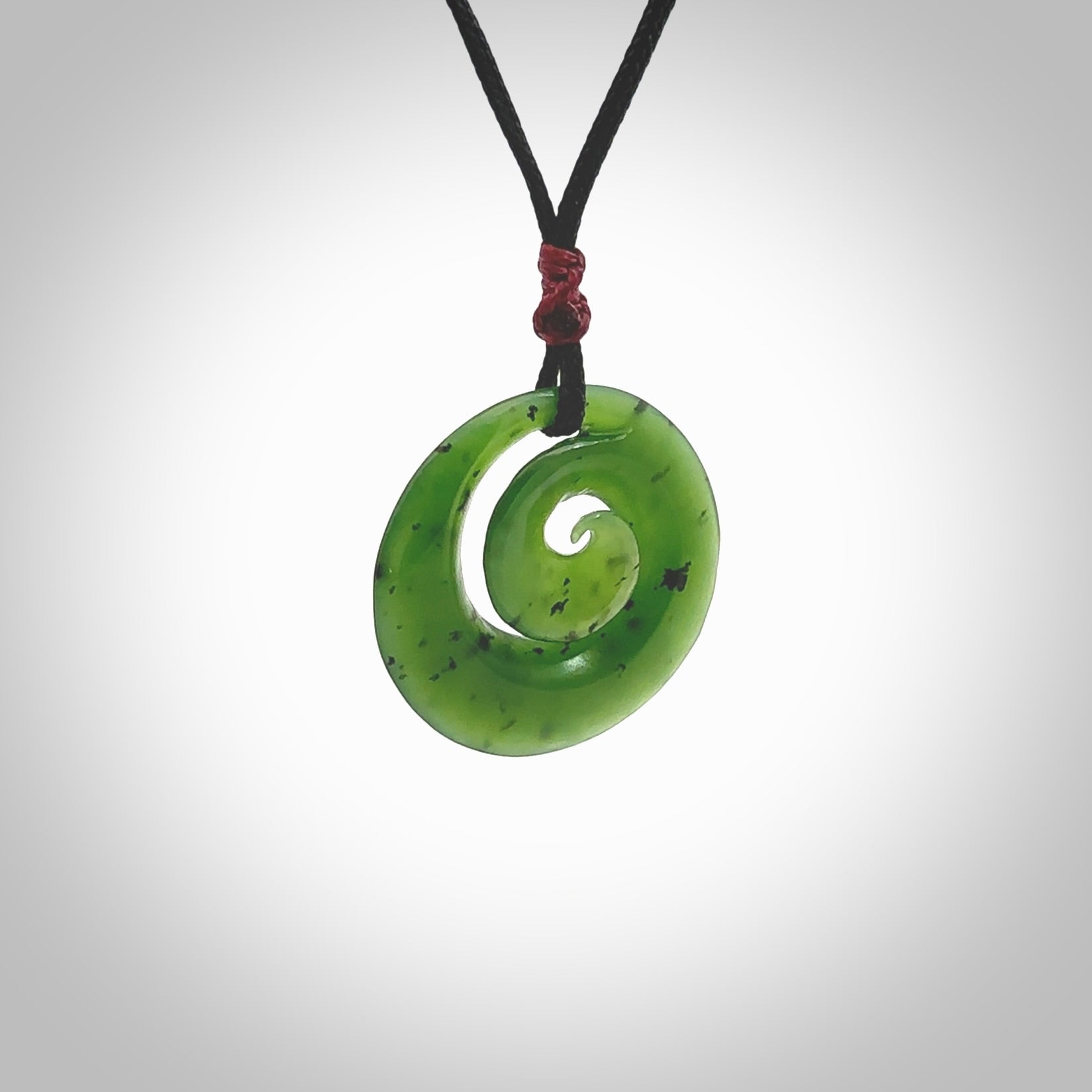 HAND CARVED NEW ZEALAND JADE KORU PENDANT BY ROSS CRUMP. JADE KORU ART ...