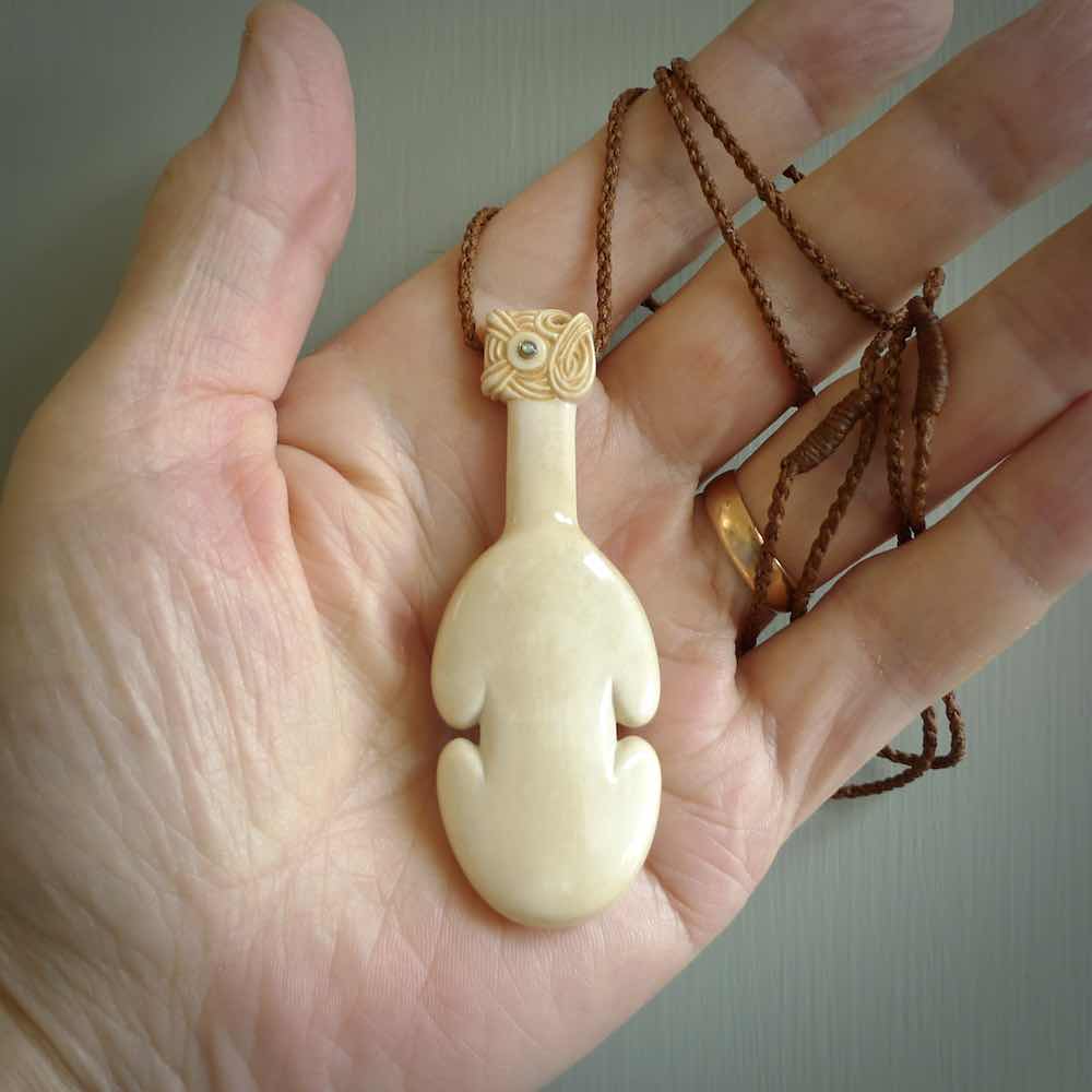 HAND CARVED BONE ENGRAVED PATU NECKLACE. HAND MADE BONE PATU PENDANT ...